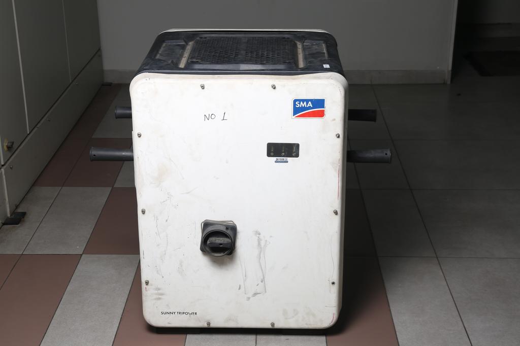 SMA THREE-PHASE SOLAR INVERTER STP 50-4… Repair India | Synchronics
